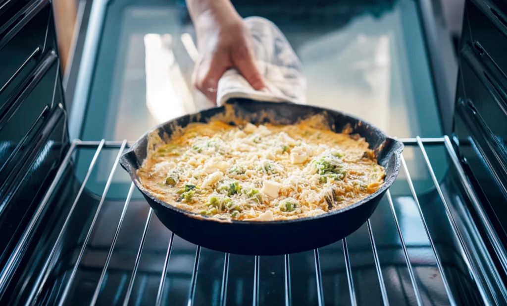 The Best Oven Safe Skillets: How to Make Sure Your Skillet Is Safe for ...